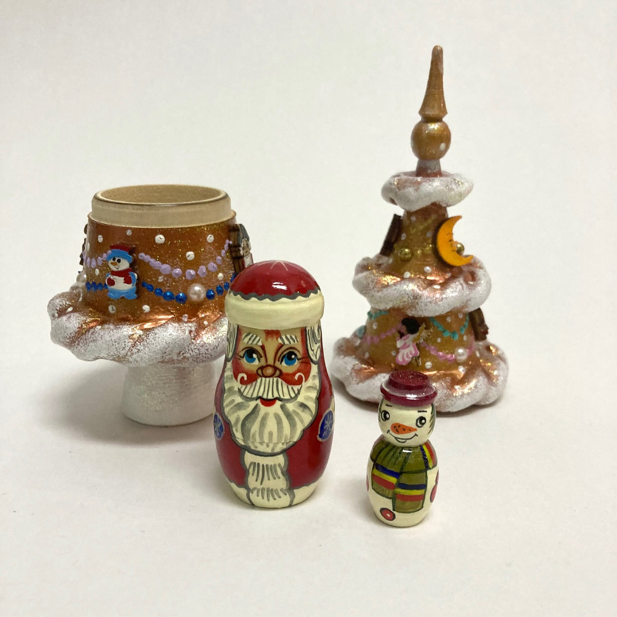 Snowy Christmas Tree with Ornaments Matryoshka Gold – Nance Galleries